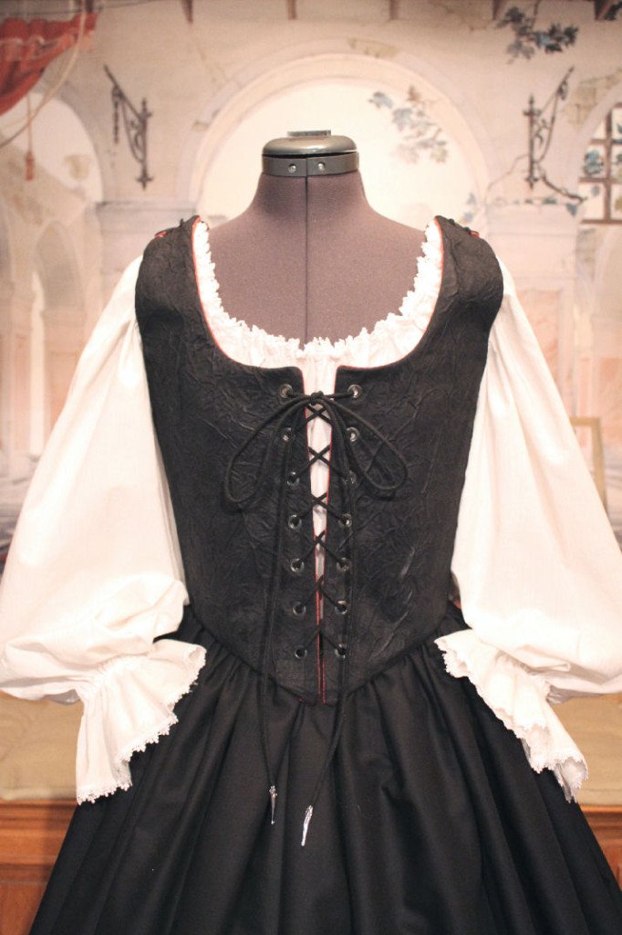 Distressed Pirate Ensemble | Faire Finery